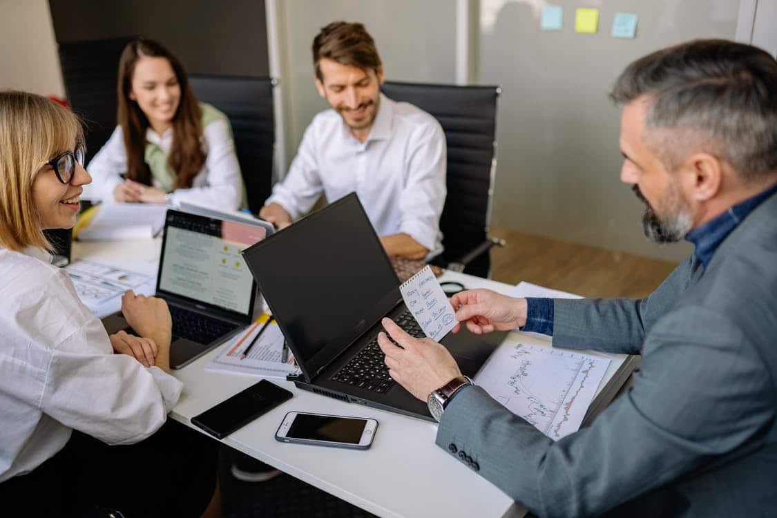 Why Are Job Interviews So Fake? Here Are 4 Reasons - Hirenest: Pre ...